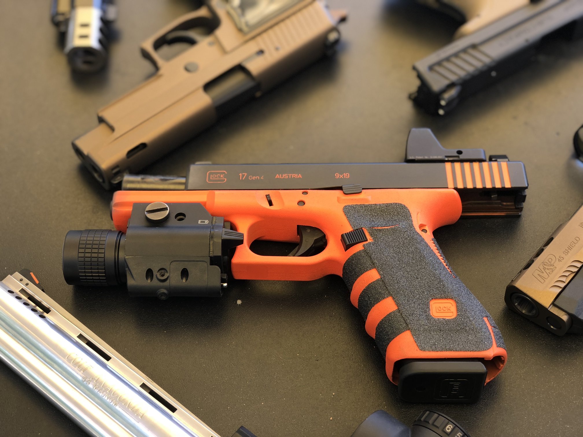 rsz_glock_with_rmr - AmeriGunUSA